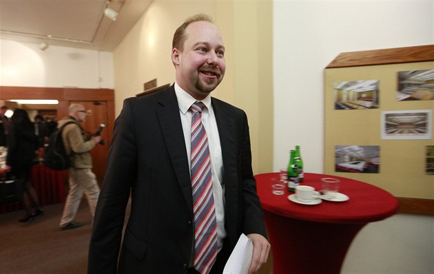 Neúspěšný „pučista“ Tejc: Mě těžko někdo může spojovat se Zemanovci ...