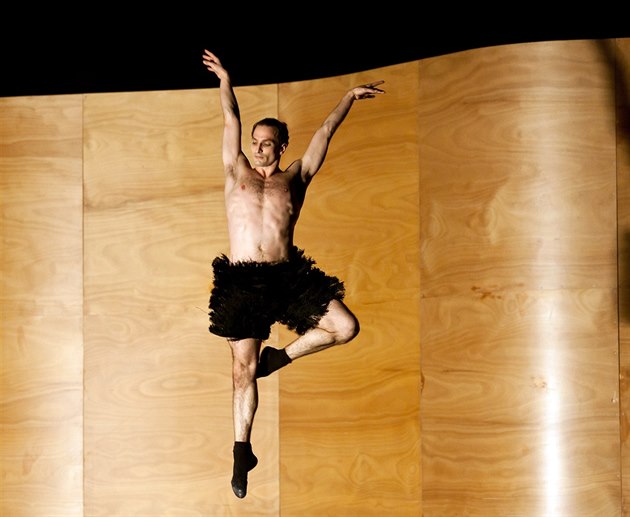 Tanec, balet, pantomima. Encyklopedie českého divadla je přístupná on ...