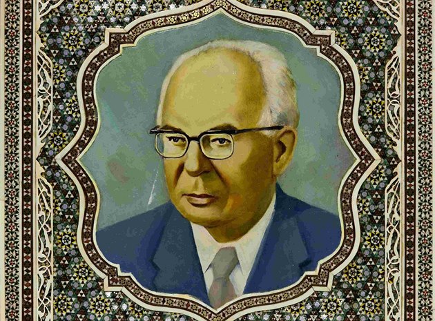 Busta Lenina, obraz Husáka. Národní muzeum zmapuje dělnické hnutí ...