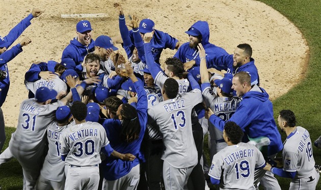 Titul po 30 letech. Baseballisté Kansasu City vyhráli Světovou sérii ...