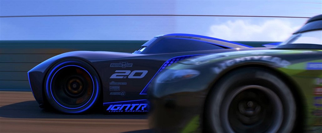 VIDEO: Blesk McQueen je pozadu. Animovaná Auta přijedou potřetí - iDNES.cz