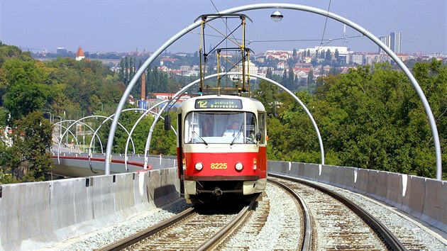 Výluky tramvají v Praze: o víkendu budou na Barrandově a Žižkově - iDNES.cz