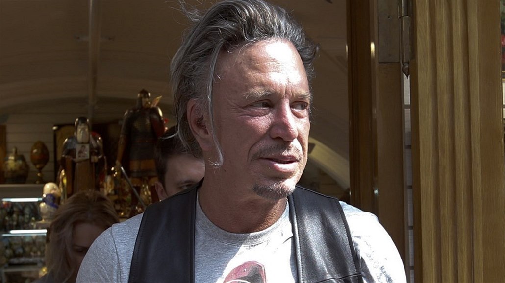 Mickey Rourke dluží za nájem 670 tisíc, už předtím ho vyhodil Trump ...