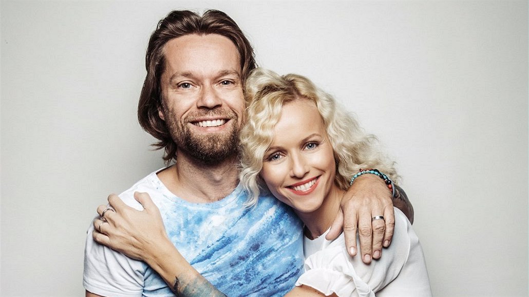 Nevnucujeme lidem svůj život, říkají Karin a Richard Krajčovi - iDNES.cz