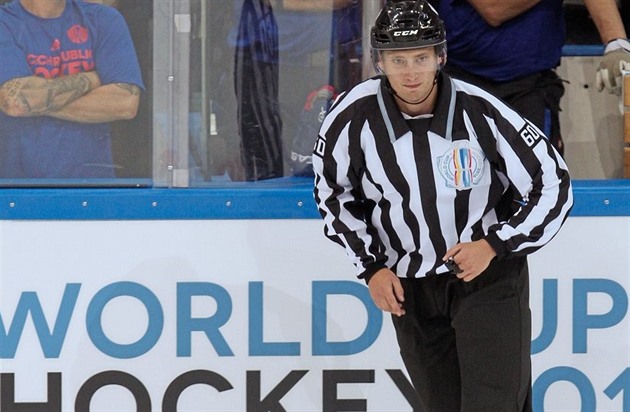 Čech, jenž chce pískat NHL. Doufám, že příležitost dostanu, říká ...