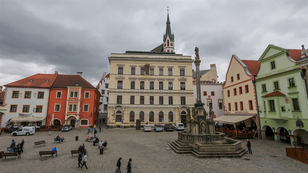 More houses I drew. A small sample of what I think are distinctive ...