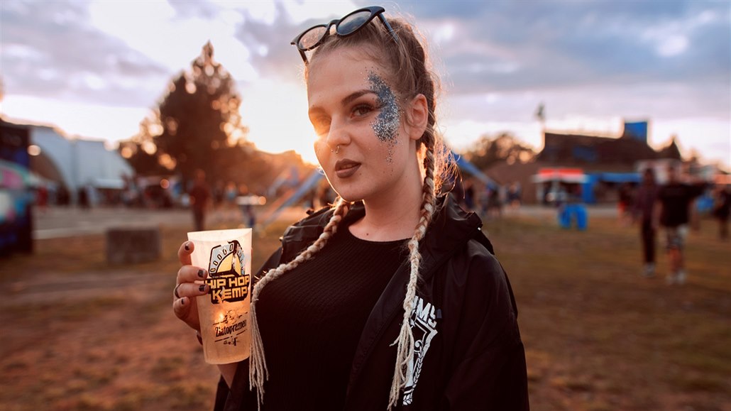 Nestydlivá, bláznivá a upřímná. I taková jsem, říká MOgirl Caroline ...