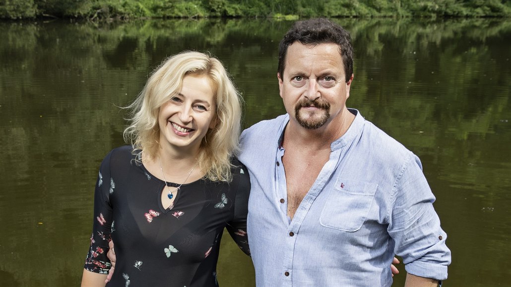 Naplňuje moji představu tradiční ženy, říká o přítelkyni Michal Viewegh ...