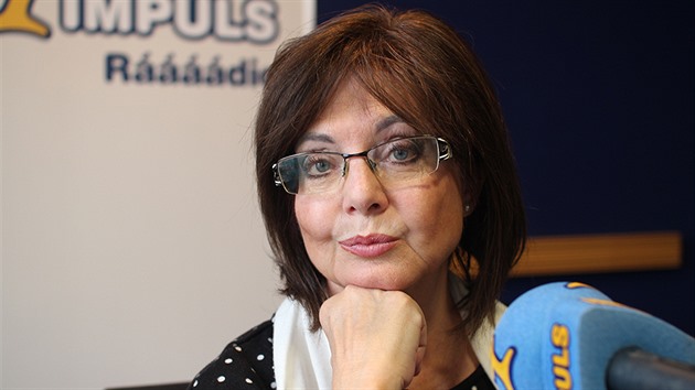 Marie Tomsová: zmláceným demonstrantům z Národní jsem vařila čaj ...