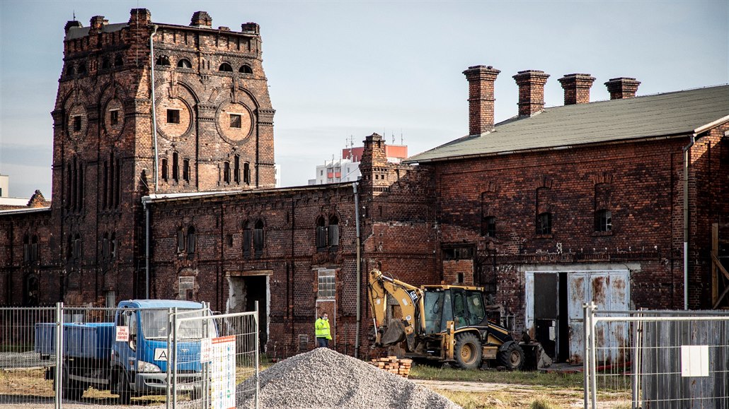 Historická jatka v Ostravě se mění v moderní galerii, začíná se ...