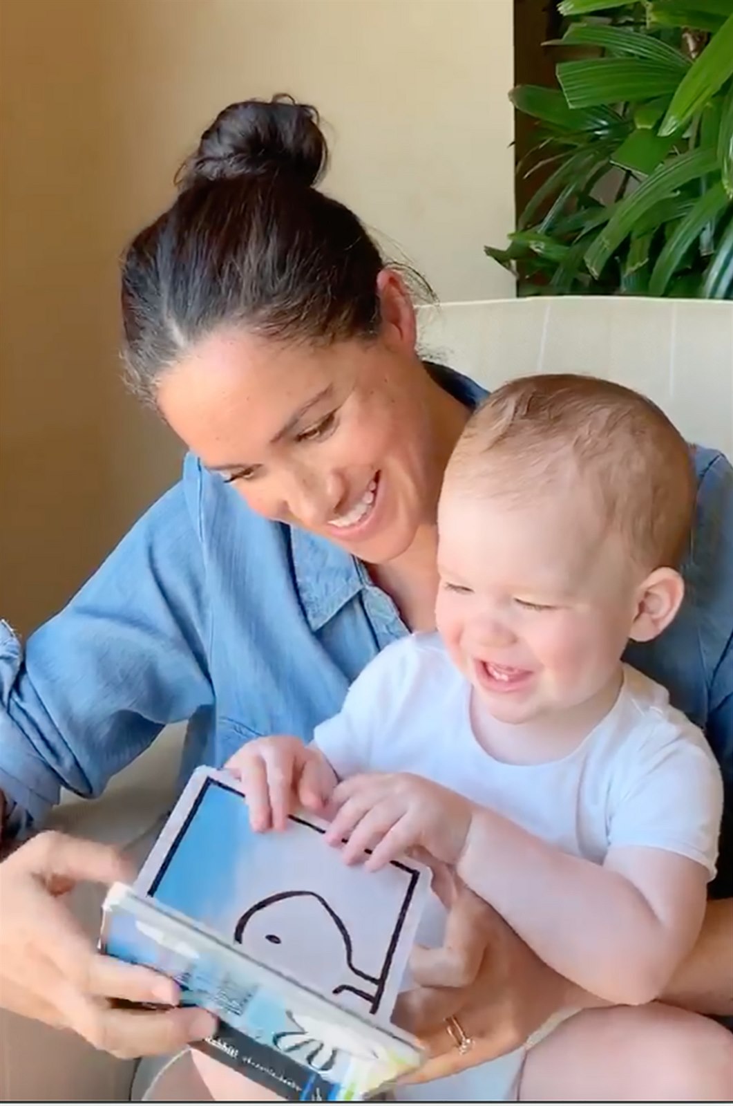 Princ Archie a princezna Lilibet vyrostli. Harry a Meghan ukázali obě děti