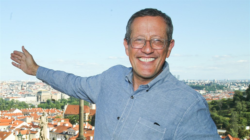 Svět s koronavirem je nový standard, tvrdí tvář CNN Richard Quest ...