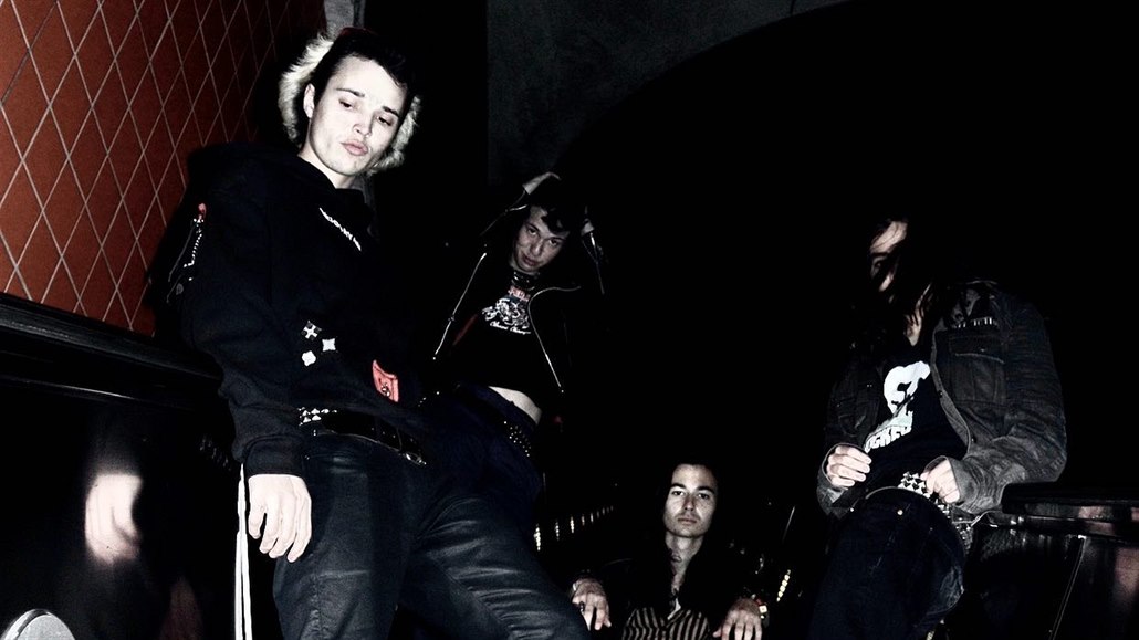 V superkapele Suspect208 se sešli synové slavných rockových otců - iDNES.cz