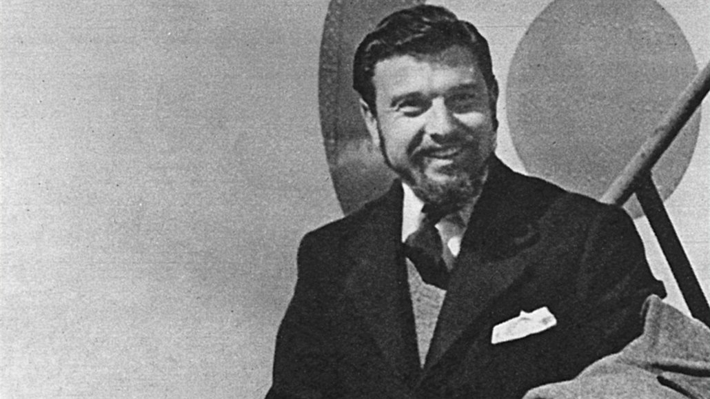 Zemřel britský dvojitý agent George Blake. Špehoval pro KGB - iDNES.cz
