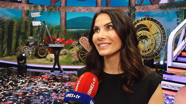 Eva Decastelo: Jsem hezká a blbá. Manžel je chytřejší - iDNES.cz