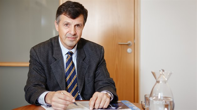 Zemřel bývalý europoslanec a hradecký primátor Vlasák, bylo mu 68 let ...