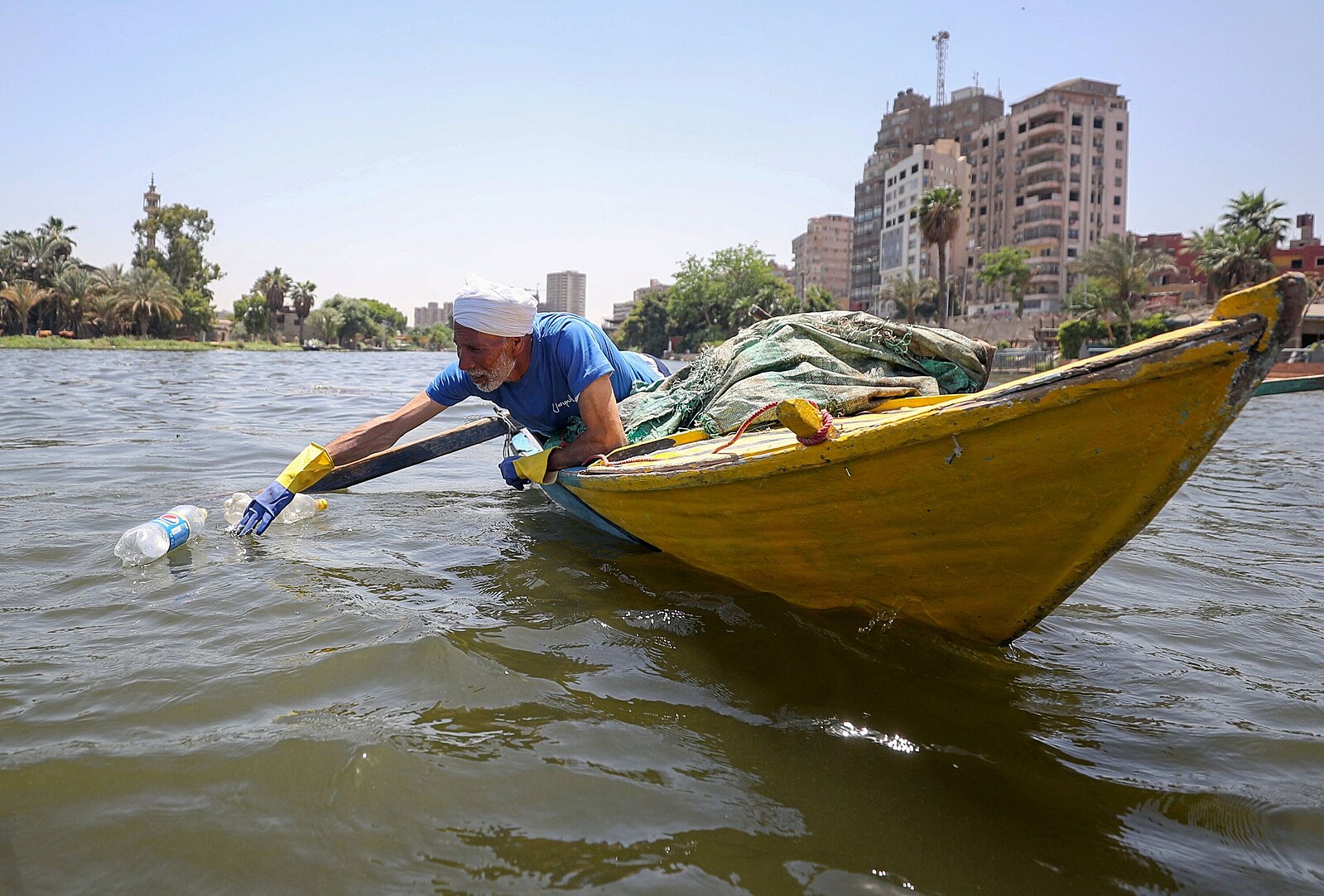 Stokrát větší než Lipno. Monstrózní přehrada na Nilu je plná, Egypt zuří