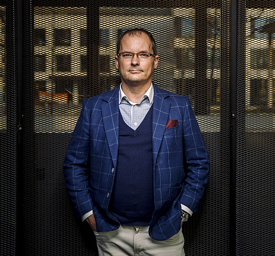 „Bylo mi z něho fyzicky zle.“ Ke kritice Pikory se přidala i jeho dcera ...