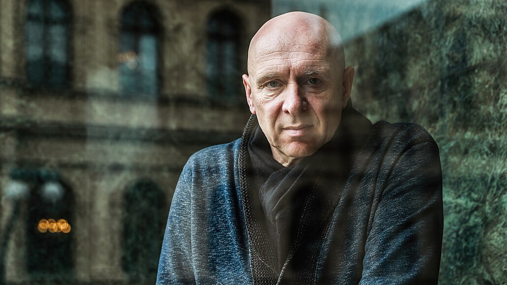 Vladimír Dzuro: Mrtví na Ukrajině dovedou viníky před soud - iDNES.cz