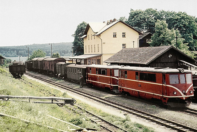 Lokomotivy TU 47.0 sloužily na 5 československých tratích - iDNES.tv
