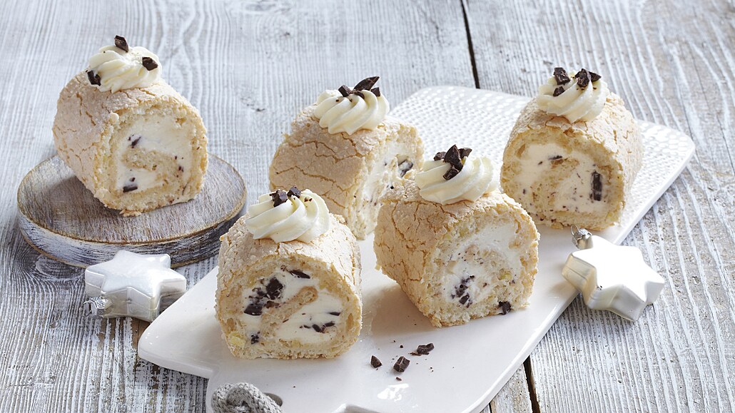 Bezé roláda s amarettem – Recepty iDNES.cz