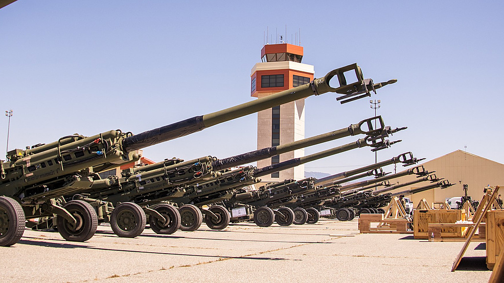 Ukrajinci dostali západní superhoufnice M777. Do akce šla i Bohdana ...