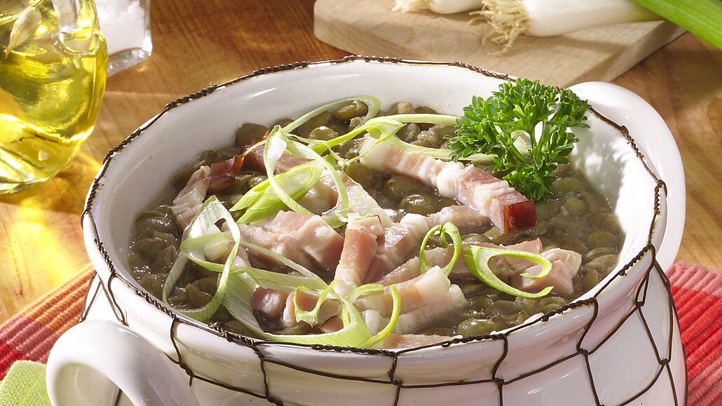 Čočková polévka s uzeným masem – Recepty iDNES.cz