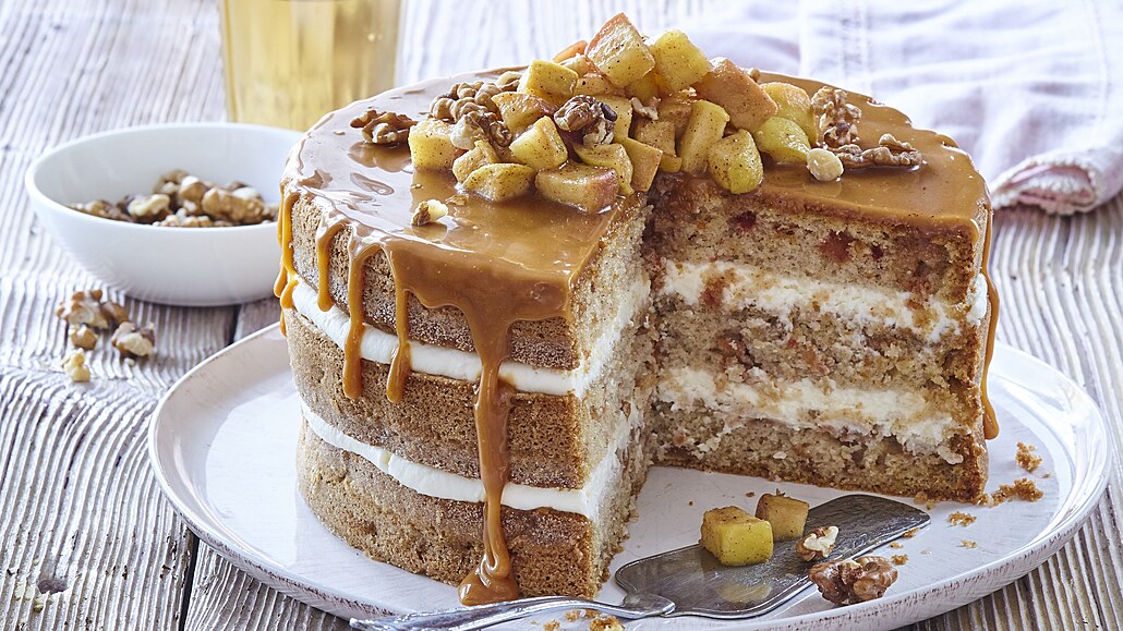 Jablečný dort s karamelem – Recepty iDNES.cz
