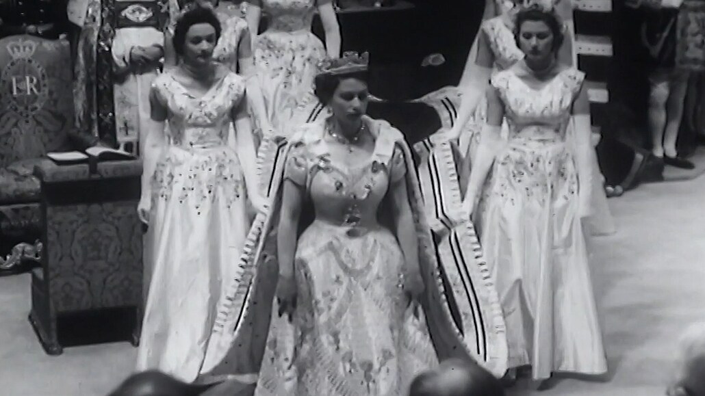 BBC slaví 100 let. Zlomem ve vysílání byl přenos z korunovace královny ...