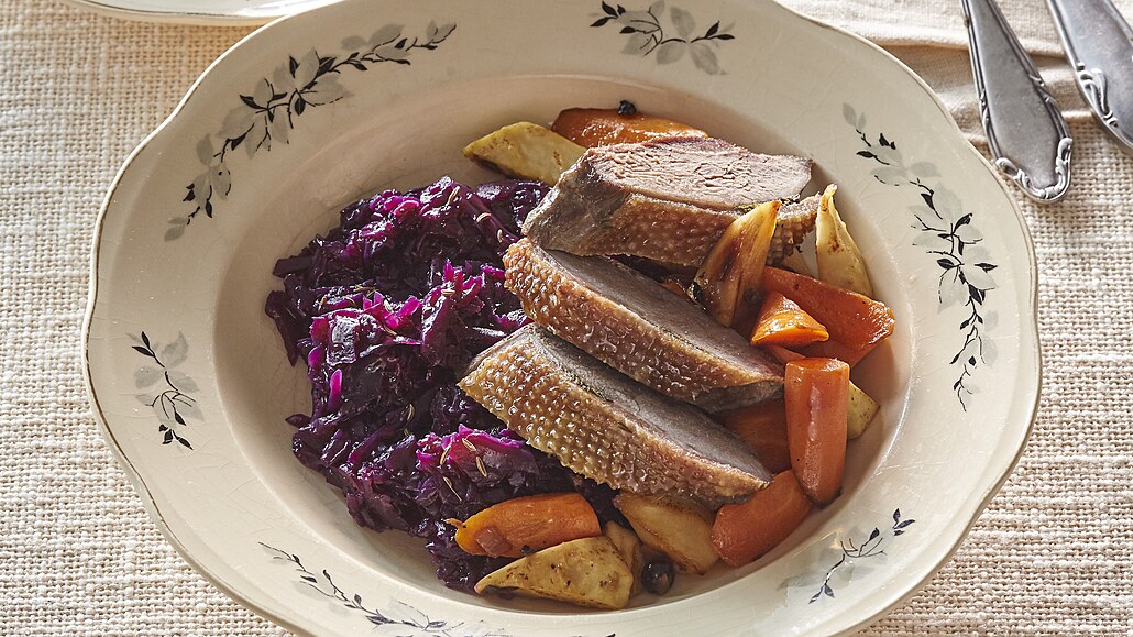 Husí prsa na tymiánu s calvadosem – Recepty iDNES.cz