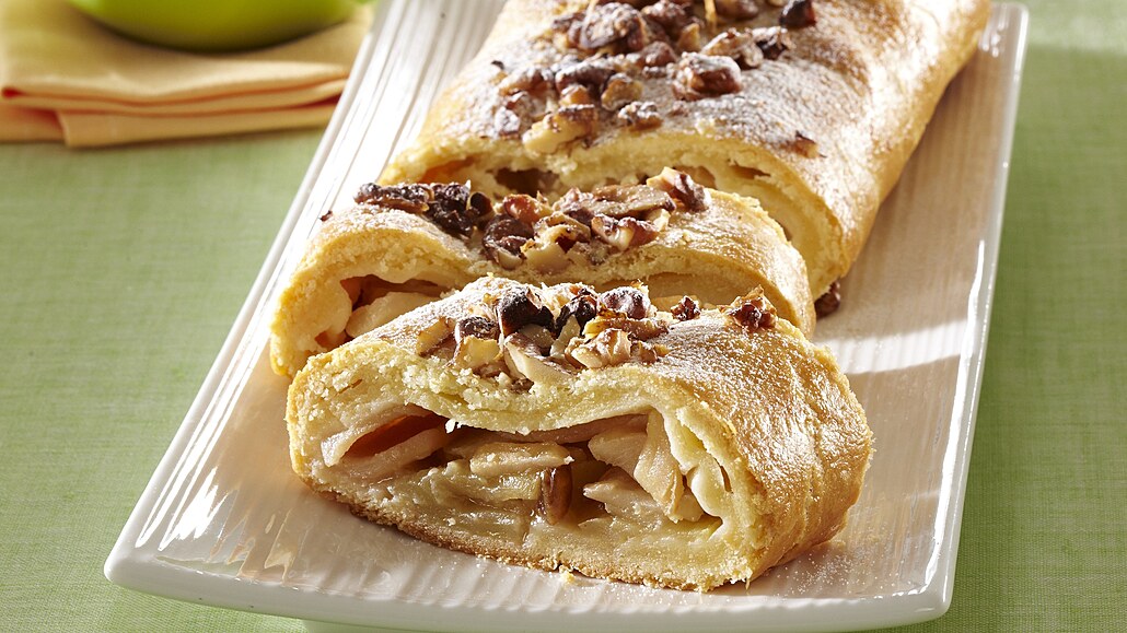 Jablkový závin s jogurtem – Recepty iDNES.cz