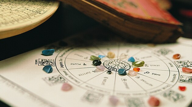 Horoskop pro každé znamení na 49. týden roku 2022 - iDNES.cz