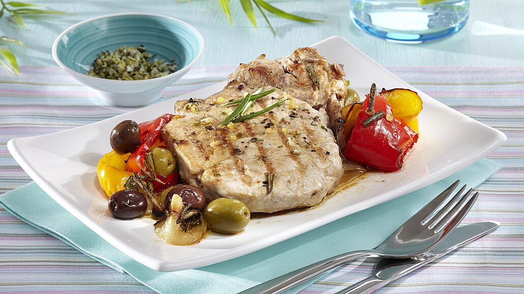 Vepřová kotleta s grilovanými paprikami – Recepty iDNES.cz