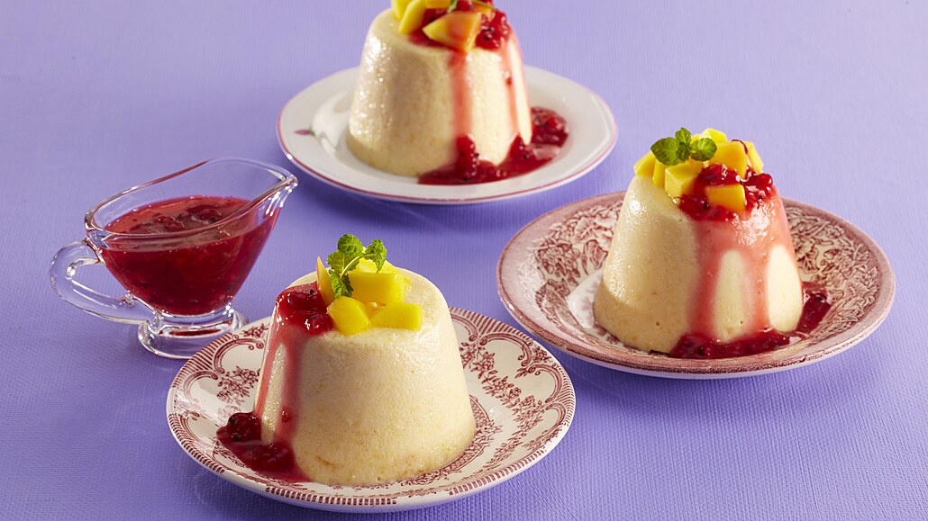 Mangový dezert s rybízovou omáčkou – Recepty iDNES.cz