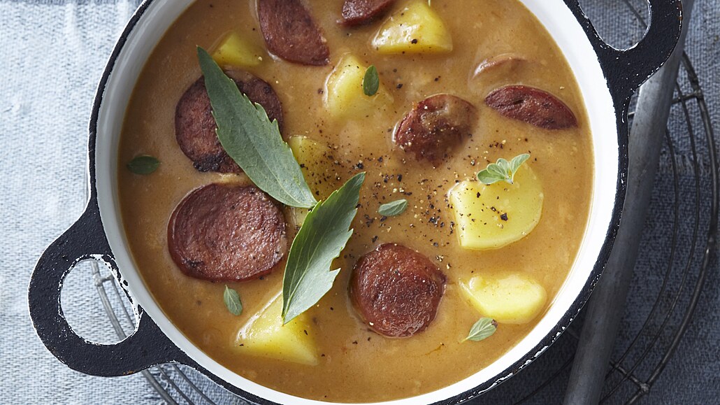 Buřtguláš – Recepty iDNES.cz