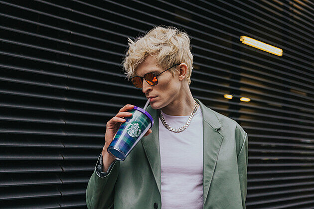 Přijďte ochutnat jarní novinky do Starbucks - iDNES.cz