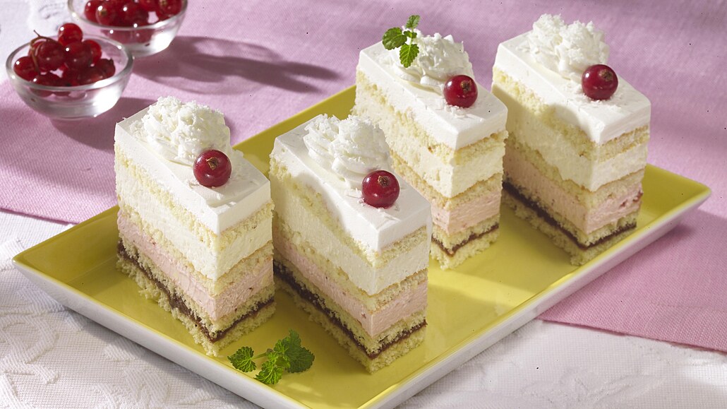 Rybízové řezy – Recepty iDNES.cz