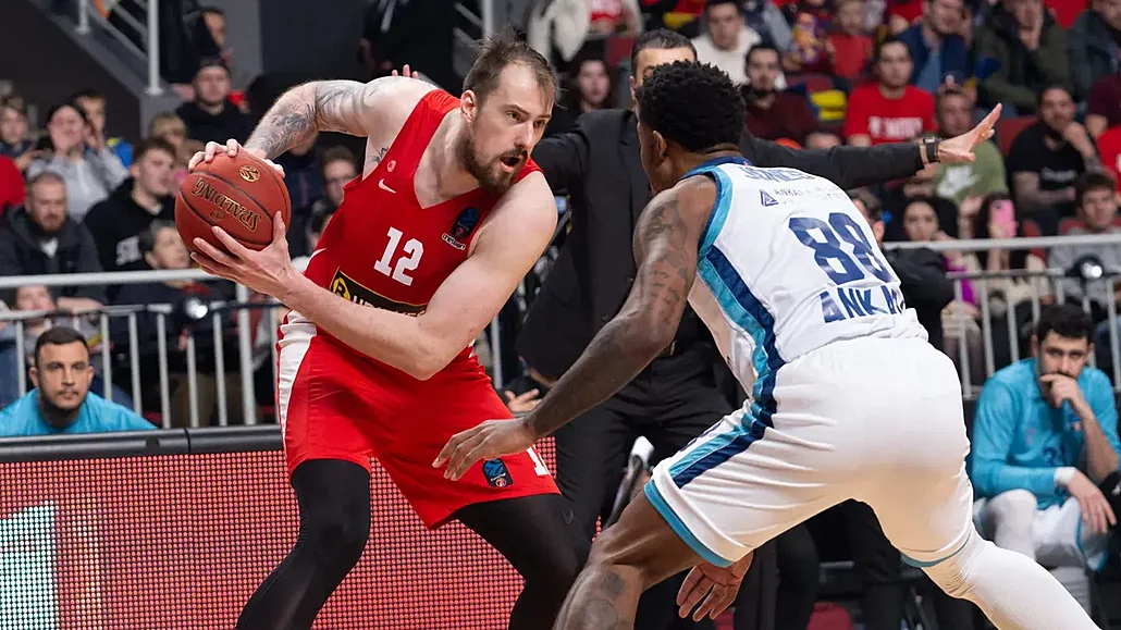 Basketbalista Balvín prodloužil smlouvu, s Prometejem touží vyhrát ...