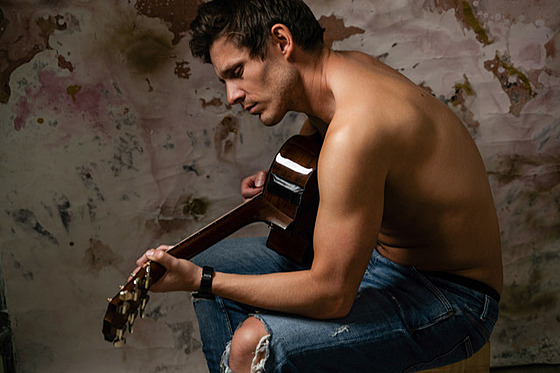 Pavel Callta a jeho nový singl „Skvělej den“ z New Yorku - iDNES.cz