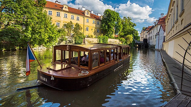 Letní Praha s celou rodinou. Soutěž o vstupenky do zoo, na Hrad i na ...