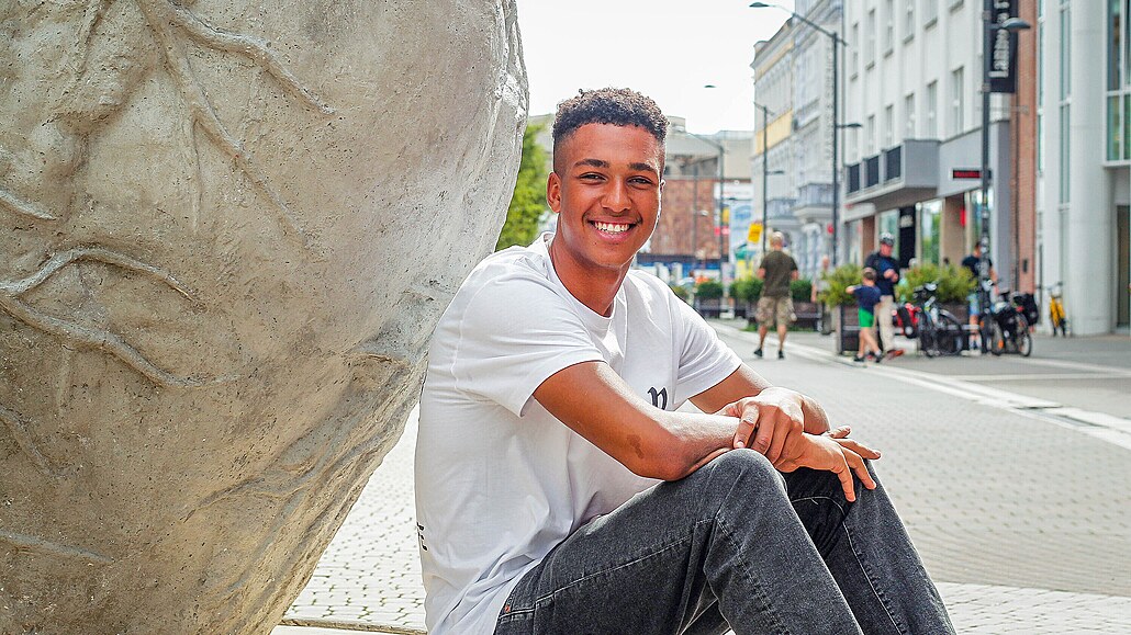 Colin Andrew: Nadávky beru s nadhledem. Rasistická urážka? Jako každá jiná - iDNES.cz