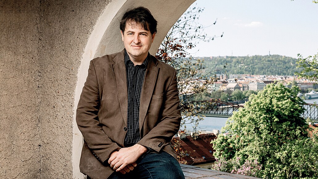 František Záruba: Hrad byl zásadním bodem šlechtické identity - iDNES.cz