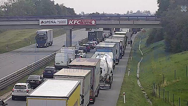 D1 na Brno ochromily dvě nehody dodávek s náklaďáky, jeden z řidičů zemřel - iDNES.cz