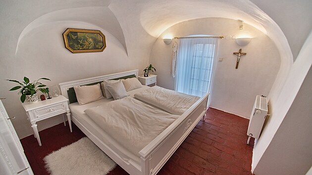 Barokní stavení v Holašovicích, roubenka i tvrz. To vše je v Česku na ...