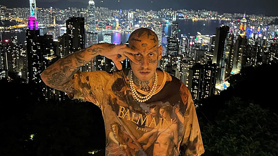 TRENDY V KLIPECH: Separ láká na největší koncert, DJ Cyril oživil hit ...