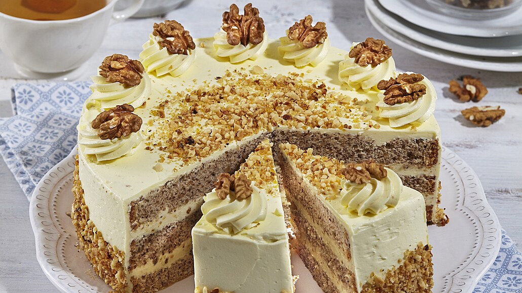 Ořechový dort s máslovým krémem – Recepty iDNES.cz