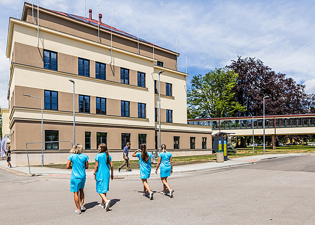 Nemocnice v Jičíně otvírá nový pavilon, sídlí v něm onkologie i ...