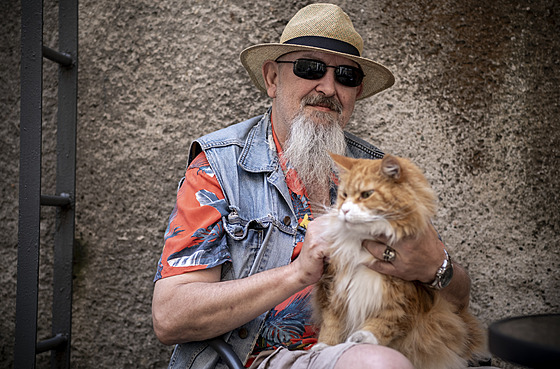 Ostravské stopy: Hulváky? Koupaliště a historky o Gottwaldových, líčí ...