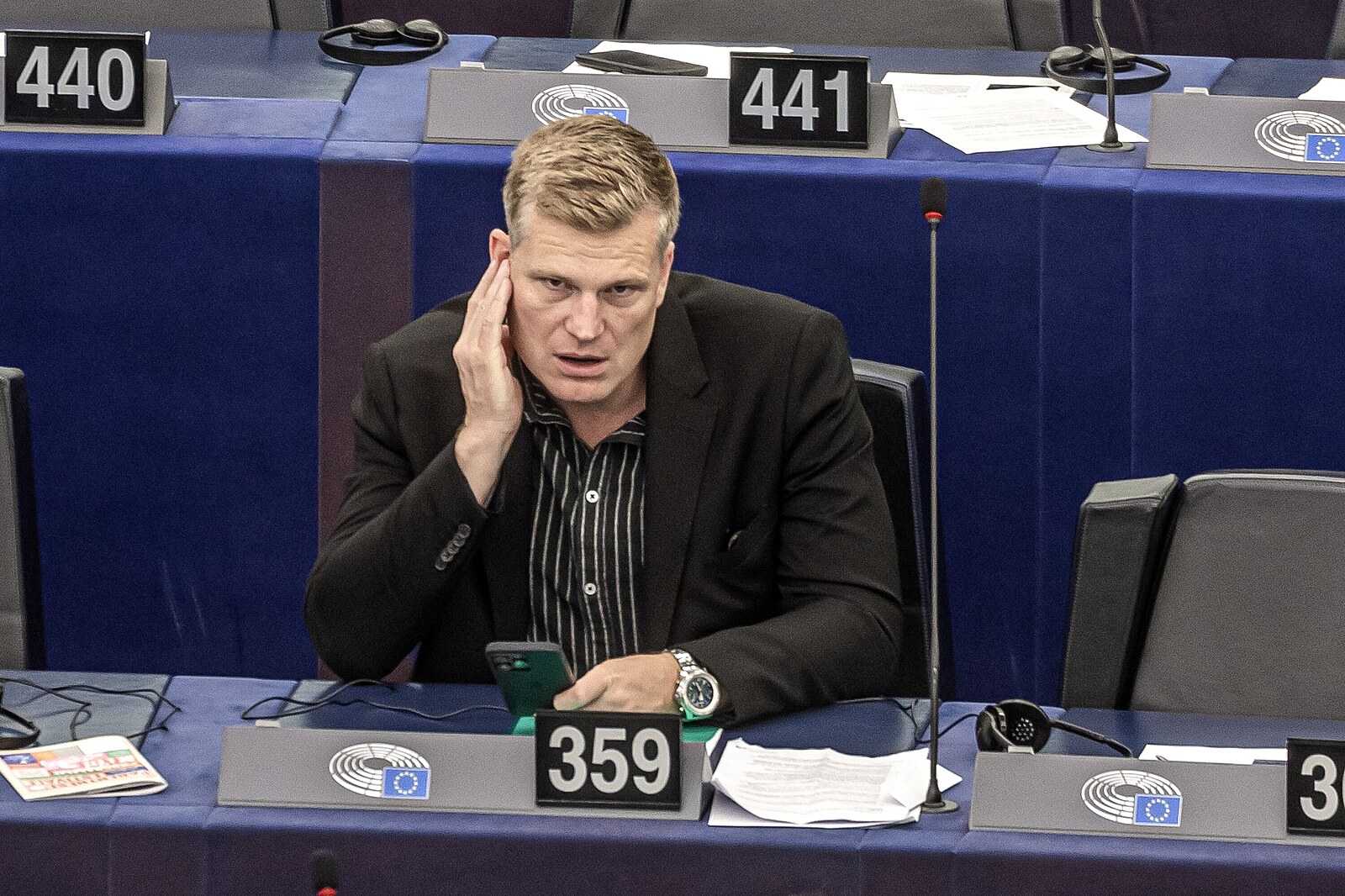 První dny Turka v europarlamentu: mlžil o hymně, sdílel auta a sčítal ...