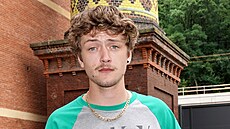 Roman Zach se obléká sám, manželka to vzdala - iDNES.cz